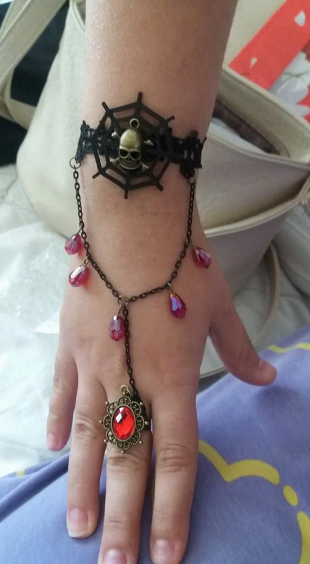 [41% OFF] 2021 Spider Web Lace Bracelet With Ring In RED | DressLily